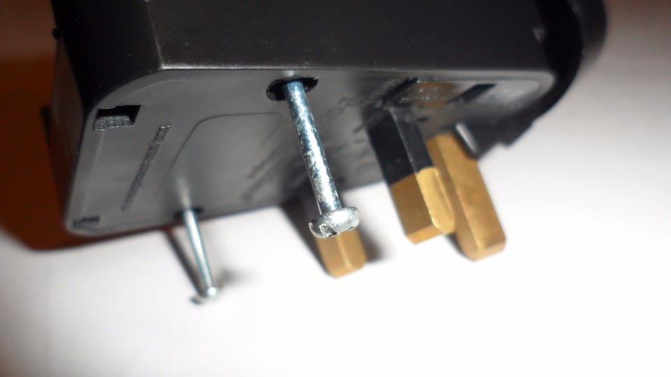 POWER CONNECTIONS SCP 3 UK PLUG TO EURO PLUG CONVERTOR | eBay UK