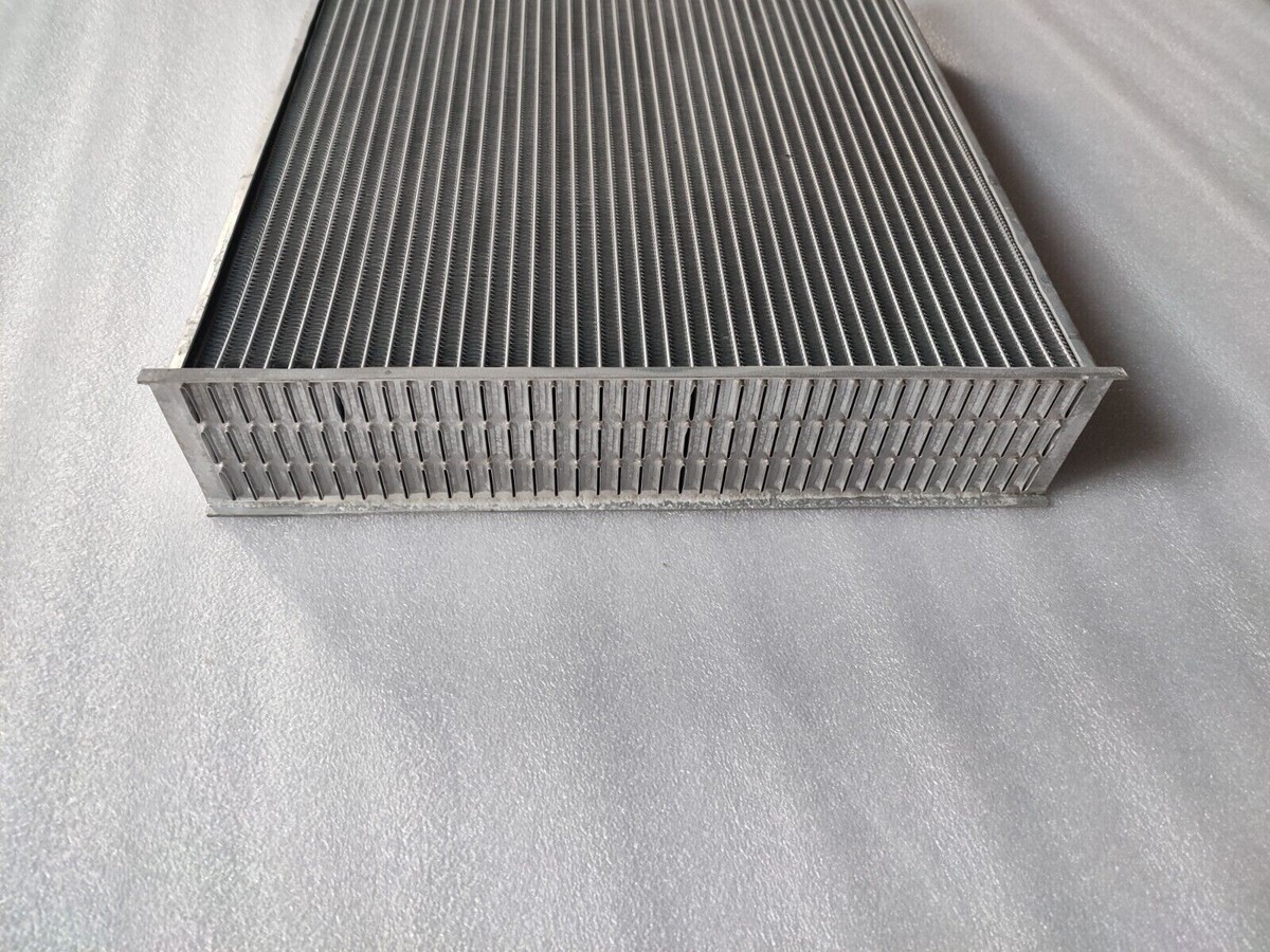 Radiator Core Suppliers China WEICHAI With Oil Radiator Core