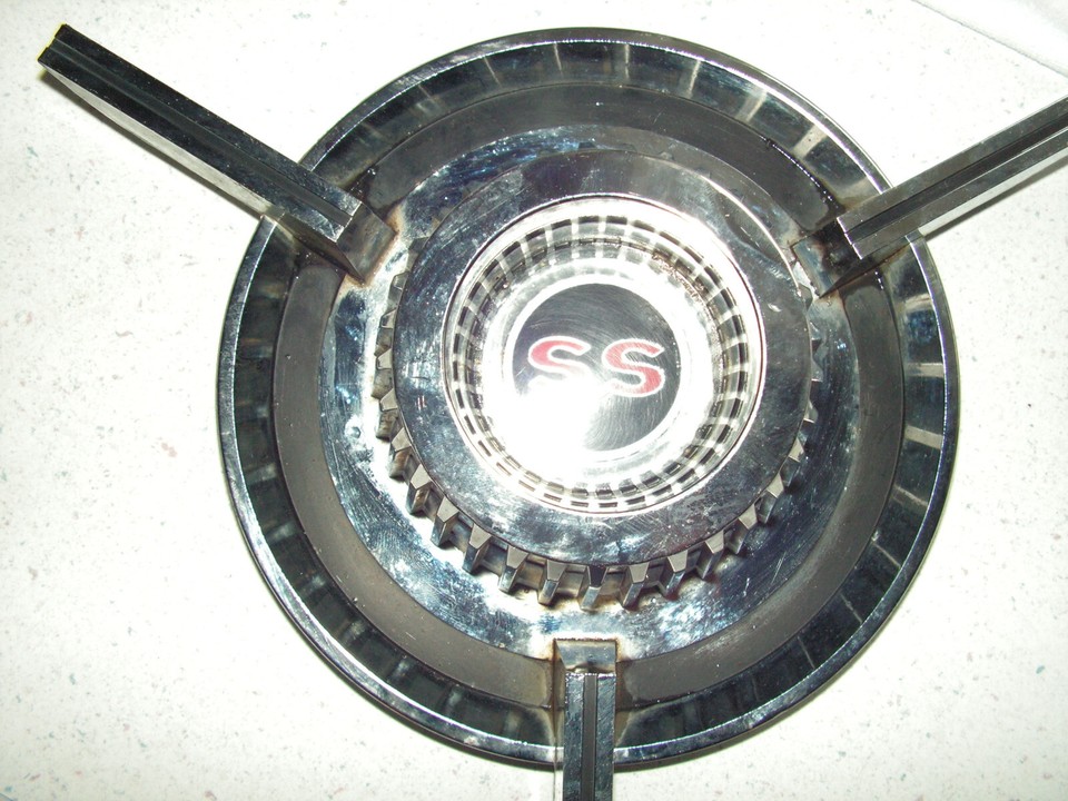 1964 Chevy Center cap Chevelle Malibu SS WHEEL COVER Original GM Impala ...