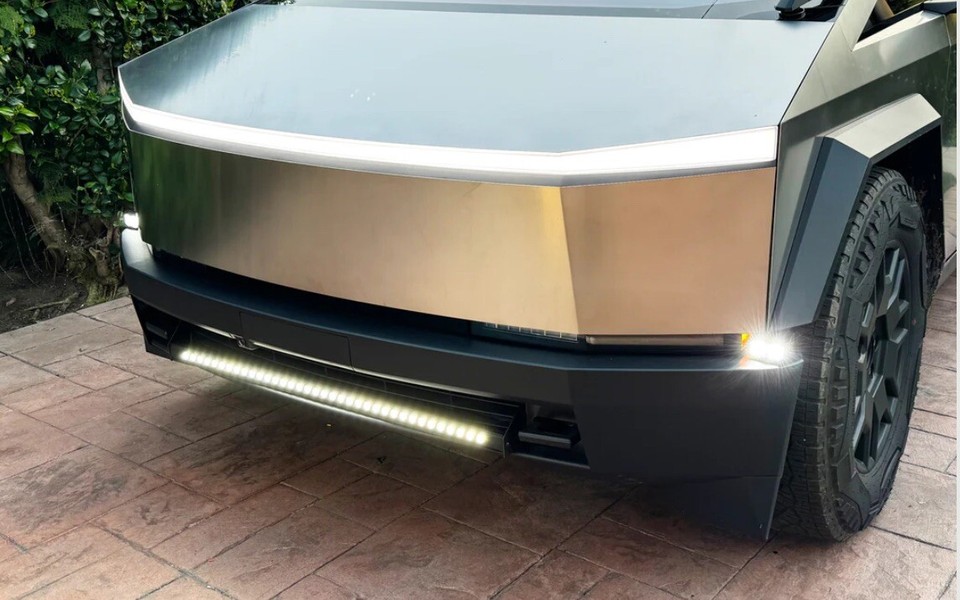 Tesla Cybertruck LED CyberGlow Light Bar | eBay