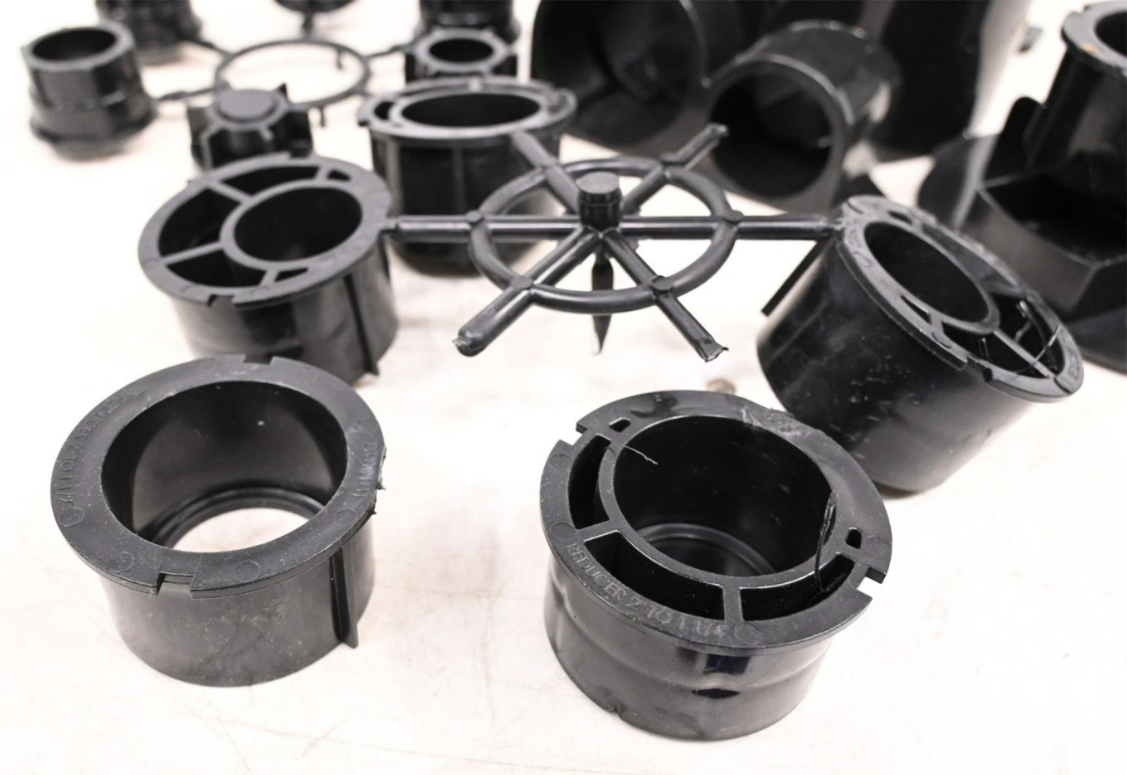 Wiremold RPNFB Ratchet-Pro PVC Floor Box, Round, Dual Service (DAMAGED ...