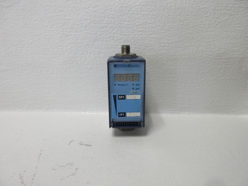 TELEMECANIQUE XML-F040D2025 USED NAUTILUS PRESSURE SENSOR XMLF040D2025 ...