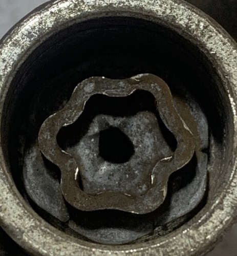 Mercedes-Benz M14 x 1.5 x 27 Rim Locks (A0019901607) for C-Class (2008 ...