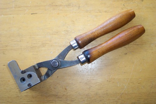 EARLY PRE-SAECO CRAMER MOLD FOR .30 CALIBER RIFLES-TWO BULLET DESIGNS ...