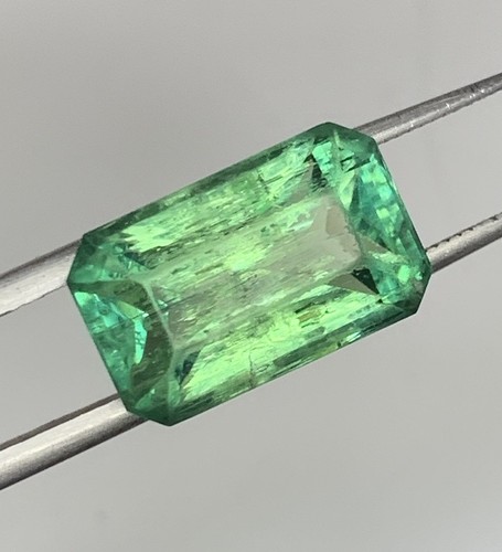 10.67Ct Beautiful Natural Green Color Kunzait Radiation Emerald Cut | eBay