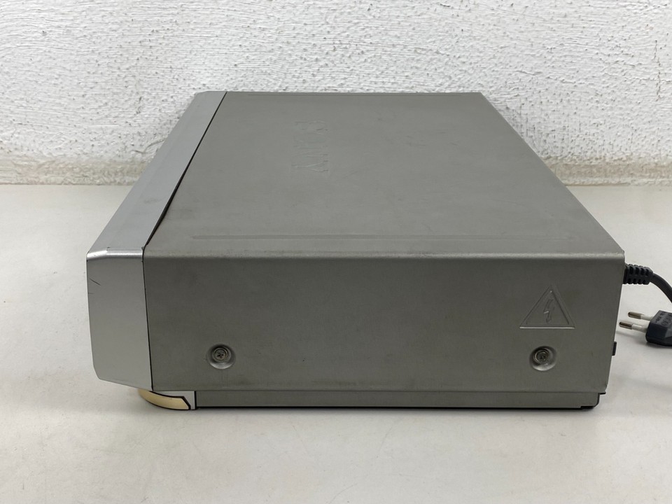 Sony SLV-ED818ME VHS Multi System Pal/Mesecam/Ntsc/ VCR Video Cassete ...