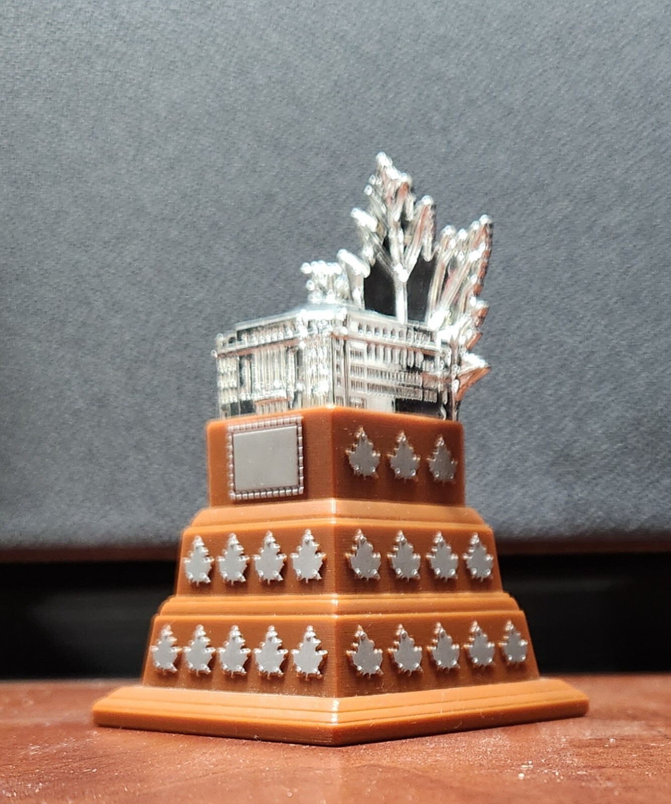 2004 McDONALDs CONN SMYTHE TROPHY REPLICA 1:7 | eBay
