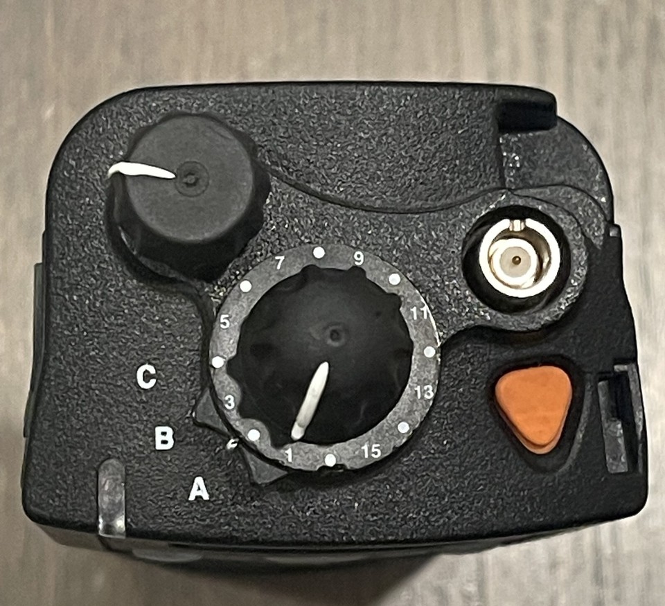 EF Johnson 51SL Full Keypad radio 242-5277-860GB4, 700/800 Test video ...