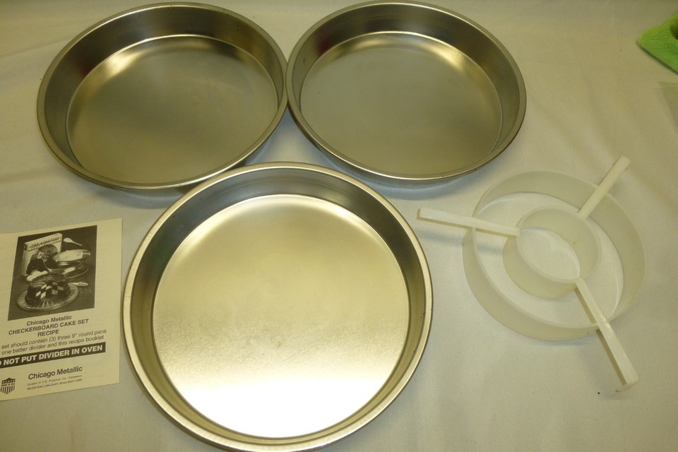 The Classic Checkerboard Cake Pan Set (3) 9" Pans Divider recipe ...