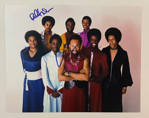 GFA Verdine White x2 Band * EARTH, WIND, & FIRE * Signed 11x14 Photo ...