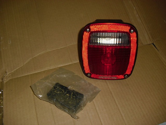 Grote 5090 Tail Light 9130 Lens SAE L87 for sale online | eBay