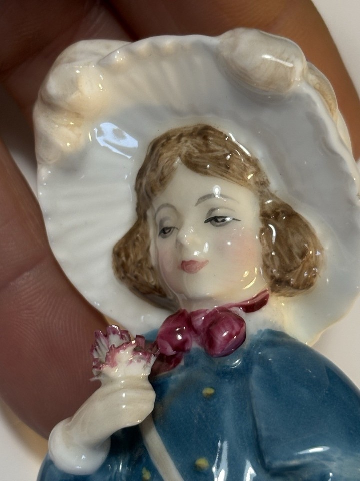 Royal Doulton Kate Greenaway Collection Carrie HN2800 Figurine. 1975 ...