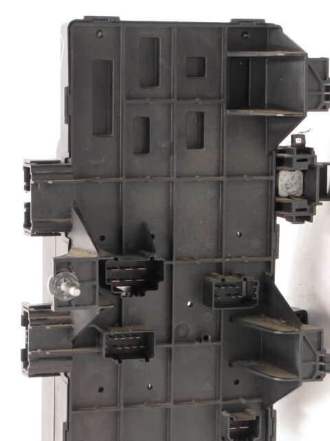 2004-2007 2005 Ford F150 Fuse Box Power Distribution 5L3T-14A067-AA | eBay