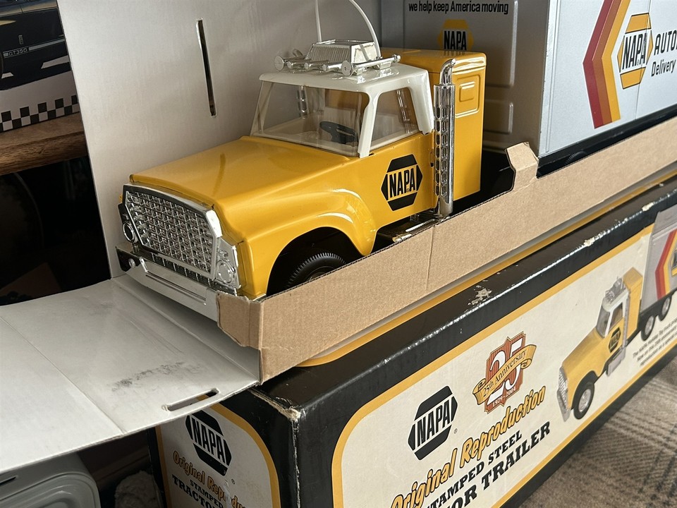 Vintage 1st Gear NAPA Stamped Steel Auto Parts Tractor Trailer 25th ...