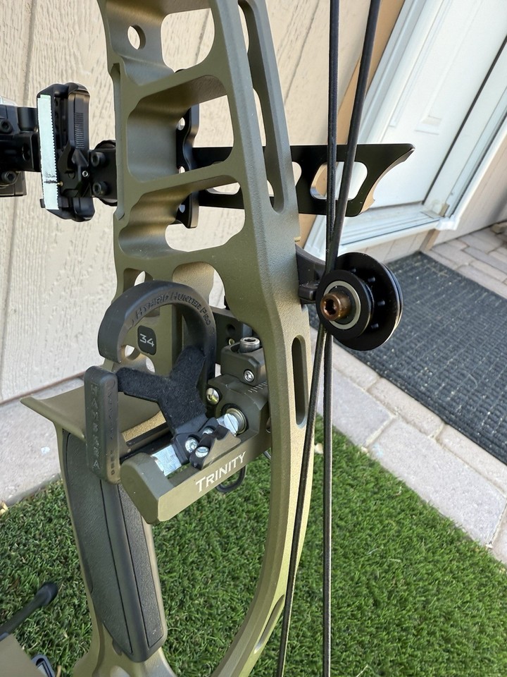 Hoyt VT 34 Compound Bow RH 26-31” Draw 60-70lb Draw Weight | eBay