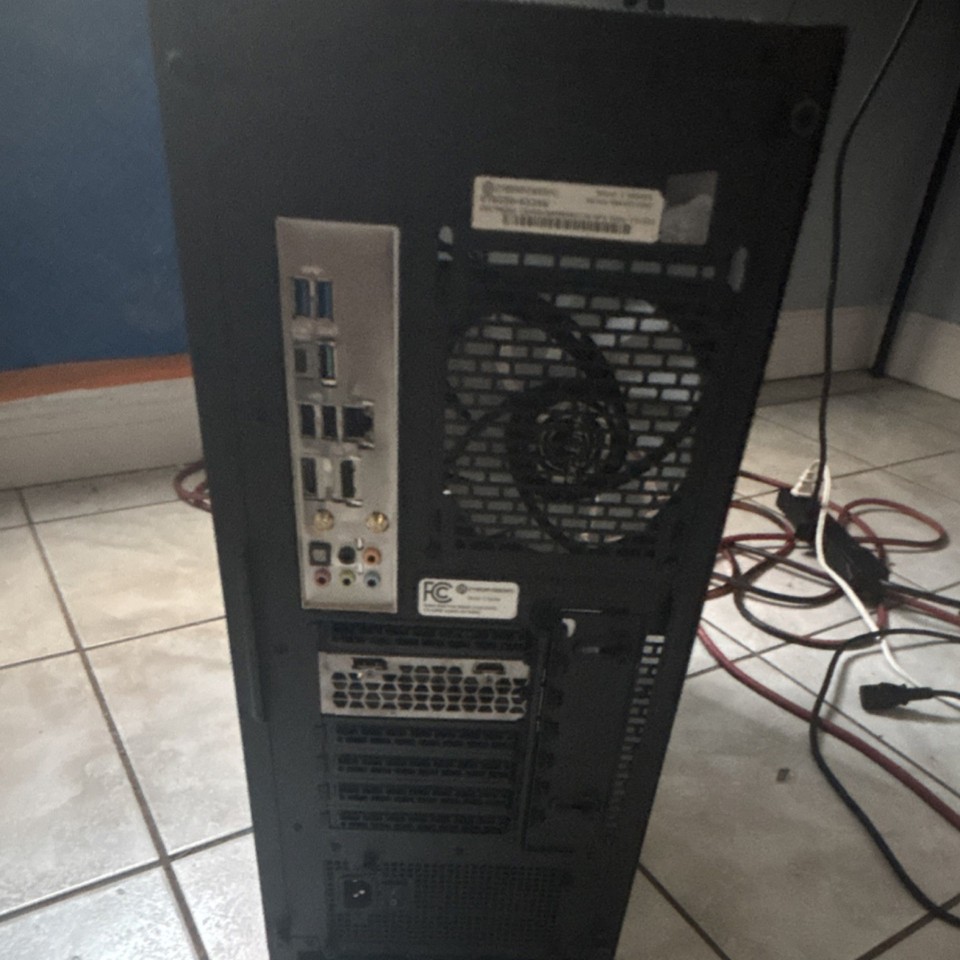 CyberPowerPC C Series Gaming Tower Desktop ET8230-63256 Radeon GPU ...
