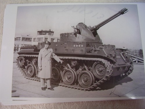 CADILLAC TANK M12 AT CADILLAC PLANT 11 X 17 PHOTO / PICTURE | eBay