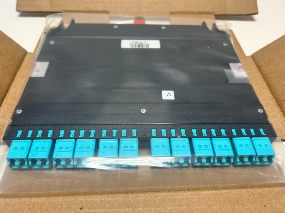 PANDUIT HDFlex Cassette OM4 12-Port Duplex LC to (1) 24-fiber MPO FHCZO ...