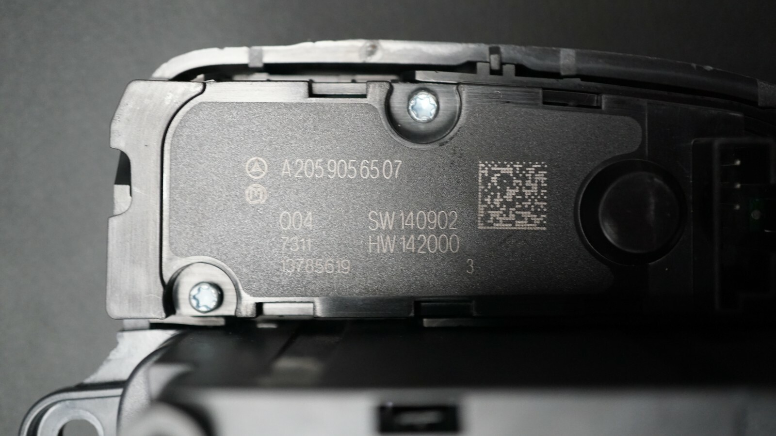 OEM MERCEDES BENZ W205 TOUCHPAD A2059009927 A2059005915 A2059056507 ...