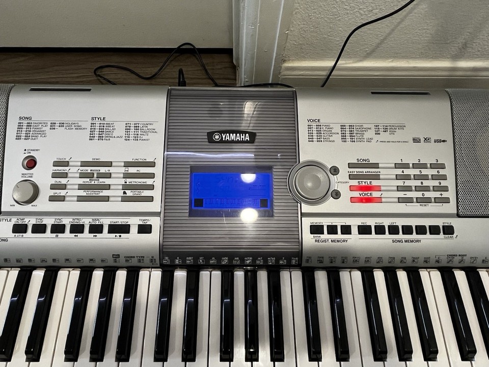 Yamaha PSR-295 Touch Sensitive 61 Key Portable Electric Keyboard Piano ...