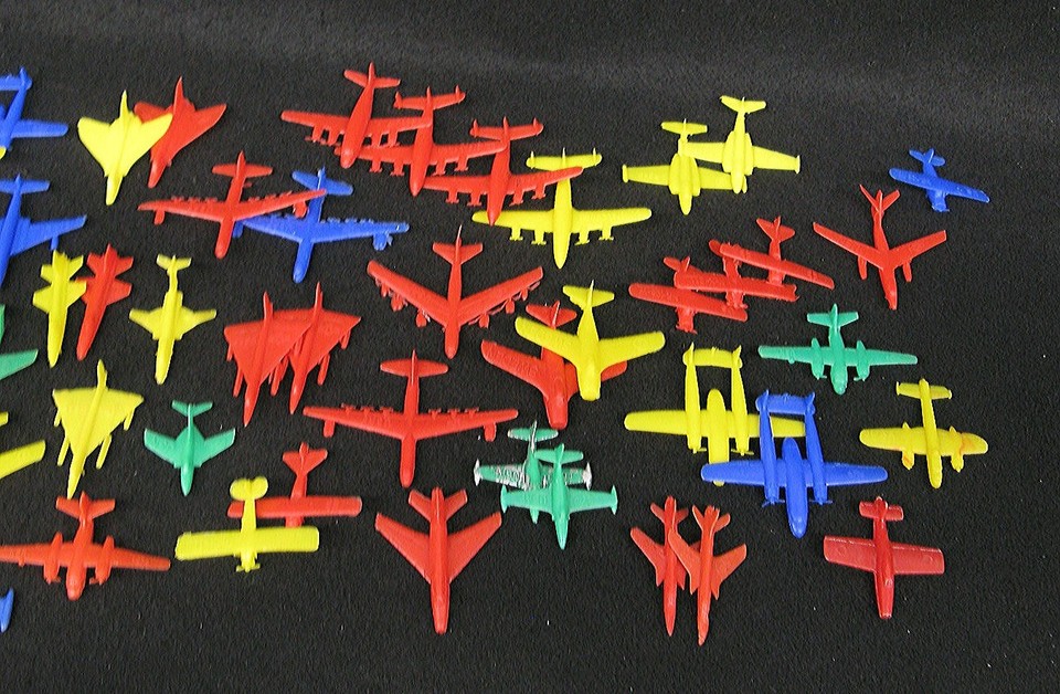 LARGE LOT OF 1960s PLASTIC TOY AIRPLANES MPC Toys? | eBay