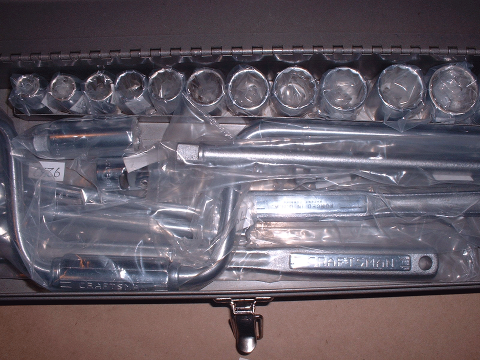 Vintage Craftsman 1/2 Drive Socket Set 9 KT 44093 in Steel Hip Roof ...
