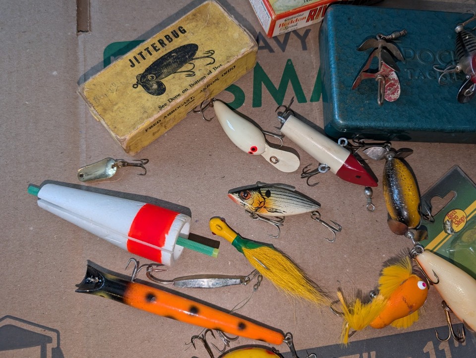 Vintage fishing lure Lot Lures Heddon & More Vintage Tackle Lure Boxes ...