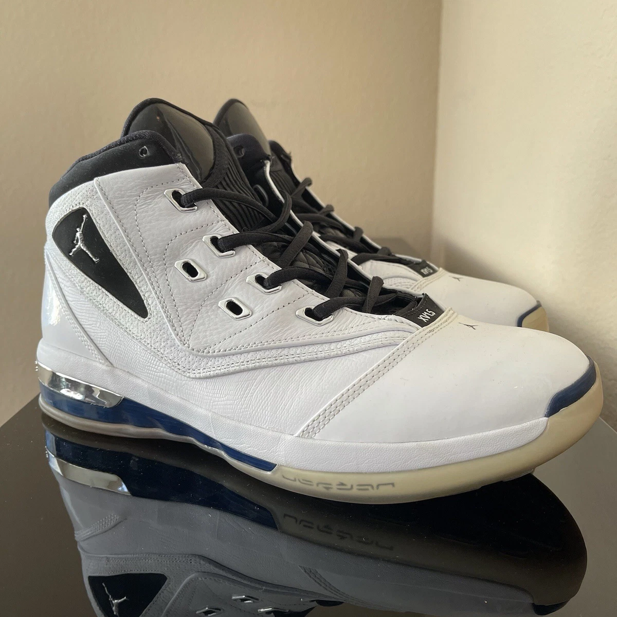Jordan 16 Black And White