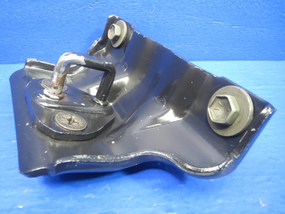 OEM JAPAN 96-02 TOYOTA 4RUNNER LIFTGATE LATCH LOCK STRIKER W/BRACKET ...