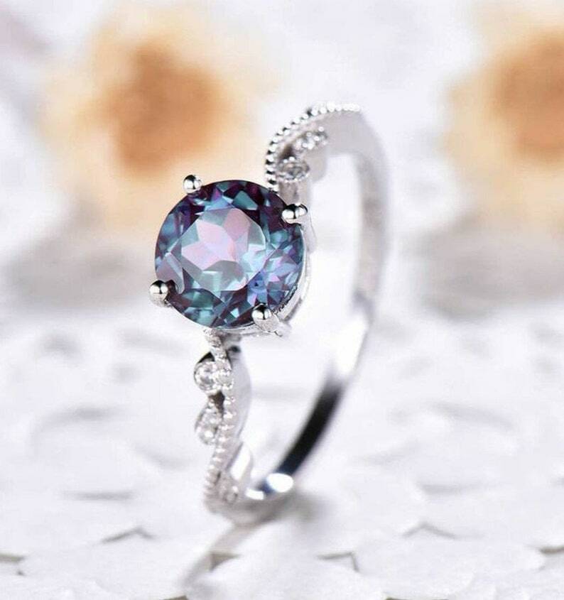 Round cut Alexandrite ring June birthstone color changling stone ring ...