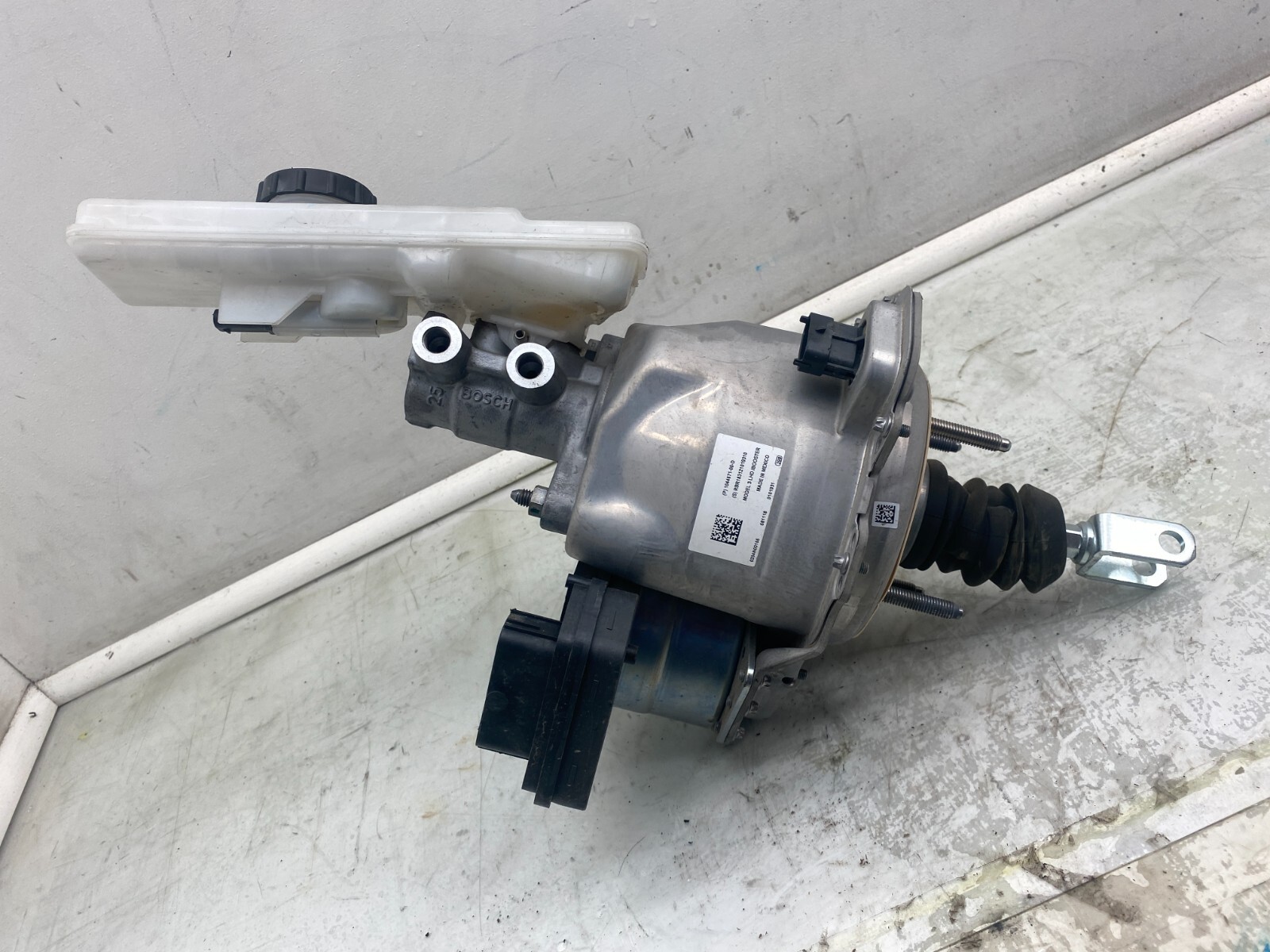 ⭕ 2017-2023 Model 3 Power Brake iBooster Master Cylinder Reservoir ...