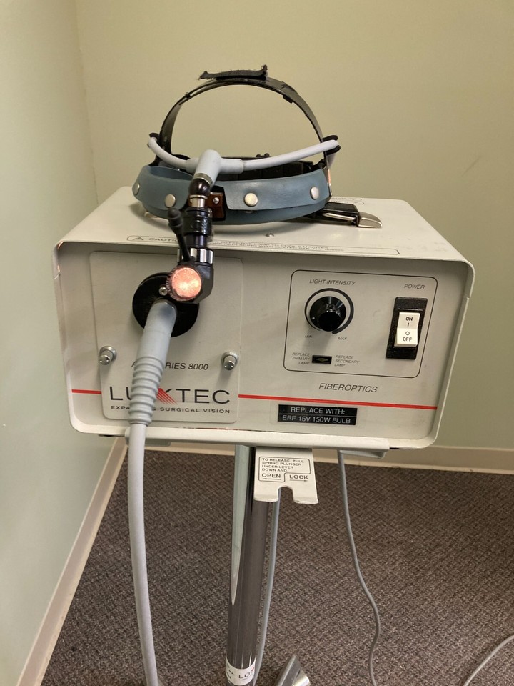 LUXTEC FIBEROPTICS ACO Series 8000 Light Source & Head Lamp Light ...