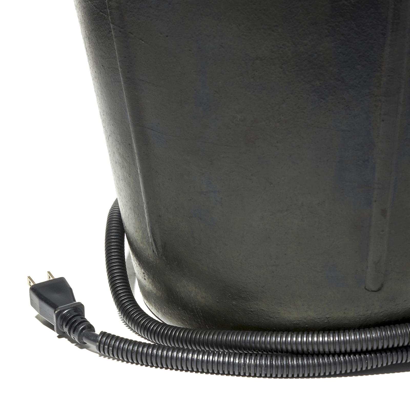 Farm Innovators 18 Qt Rubber Flat Back Heated Bucket w/ Guard, 90 Watt ...