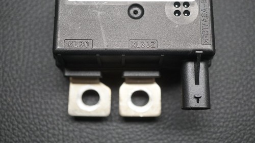 Mercedes-Benz C Class W204 Battery Voltage Module Relay Fuse ...