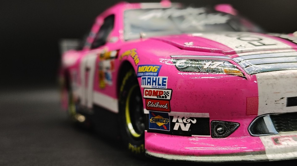 2012 Matt Kenseth #17 Ford EcoBoost Pink Talladega Win SIGNED 1/24 ...