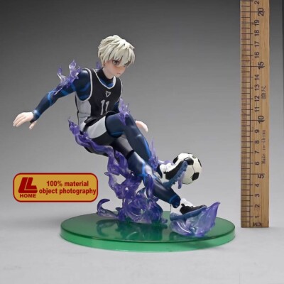 Anime character Nagi Seishiro playing football PVC action Figure Toy ...