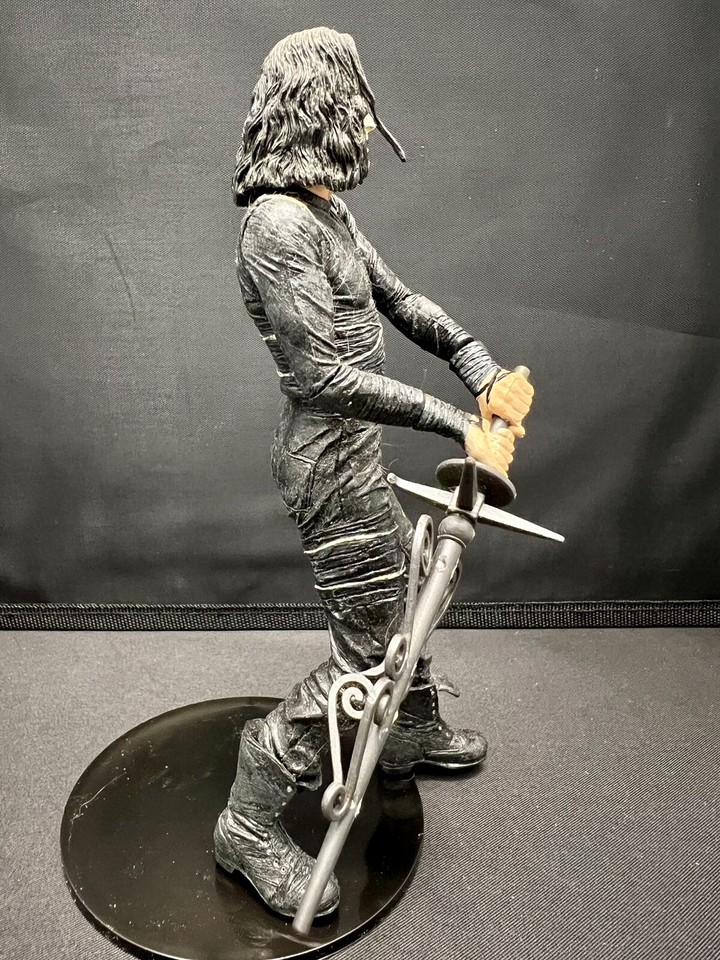 NECA Cult Classics Hall Of Fame Eric Draven The Crow Figure 2005 ...