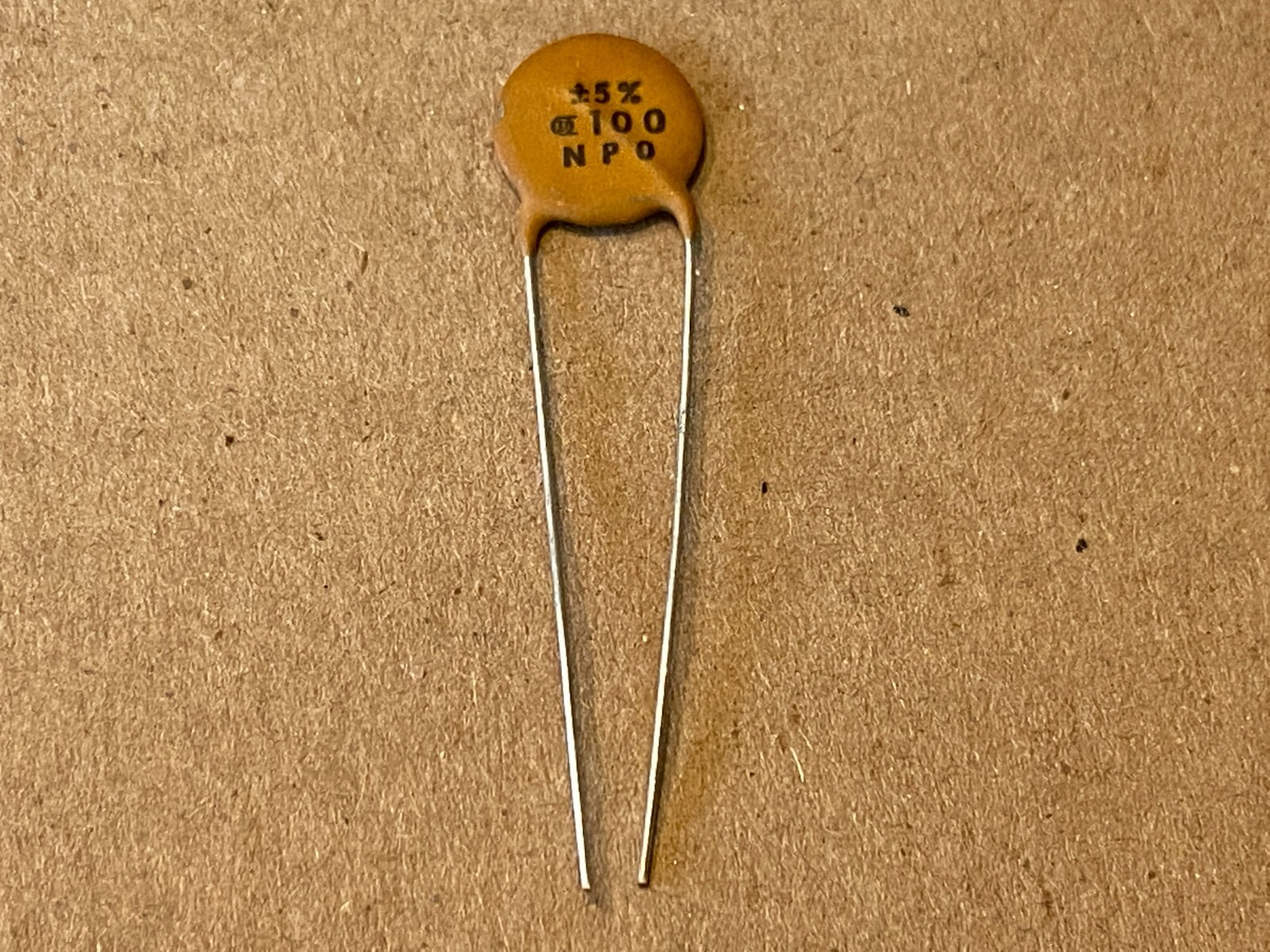 Rare NOS Vintage Circle D Ceramic Disc 100 pf 100v NP0 Capacitor (Qty ...