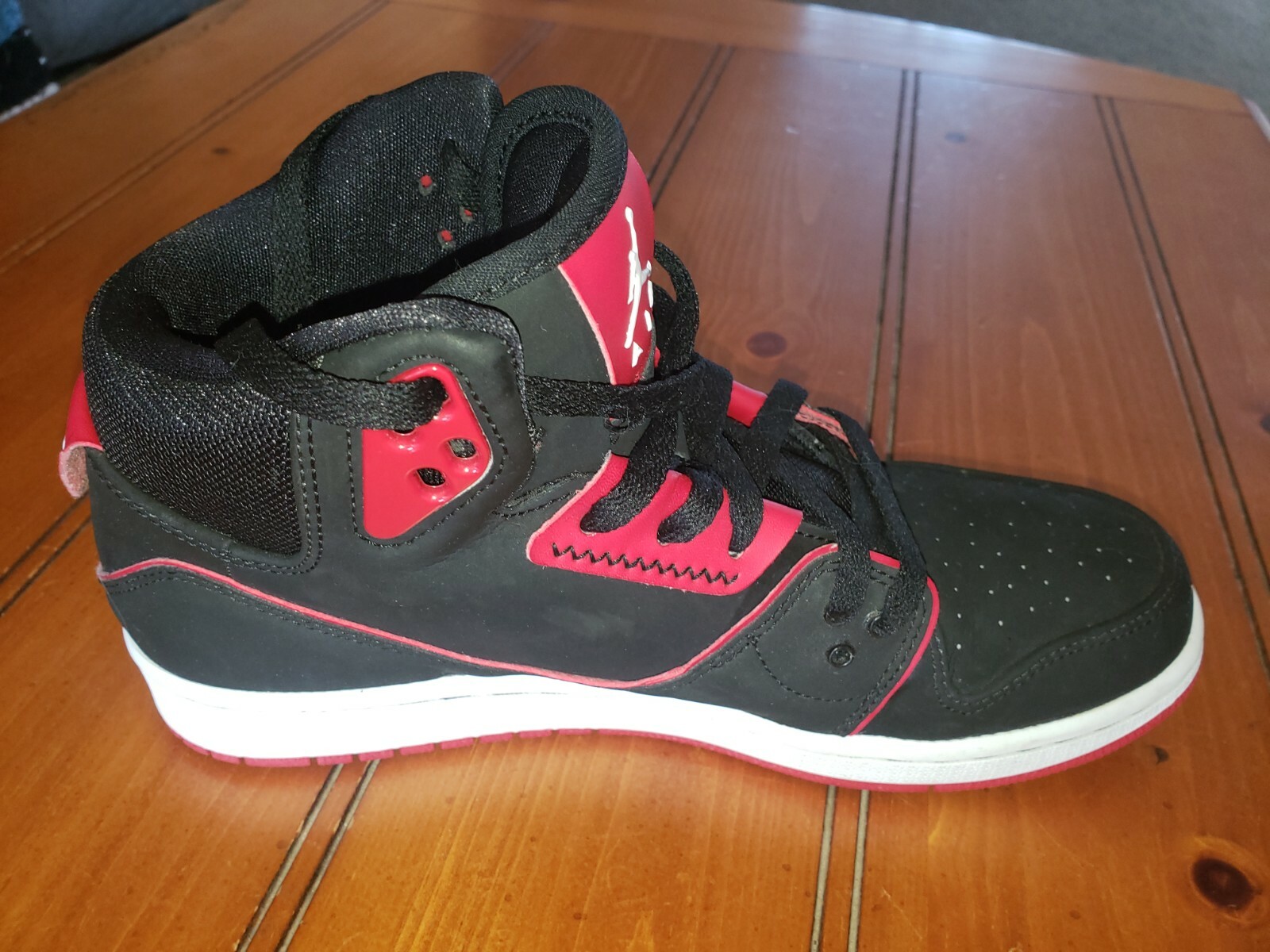 Nike Air Jordan 23 Retro Black & Red Size 8 Men's - R… - Gem