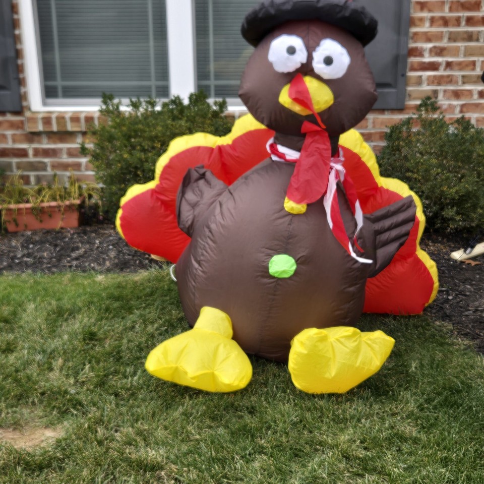 Inflatable Turkey Over 4 Foot High 54 Inches HIgh Thanksgiving Airblown ...