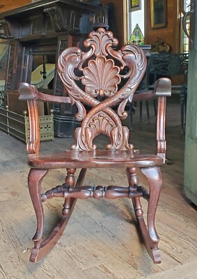 1900-1950 - Antique Rocking Chairs