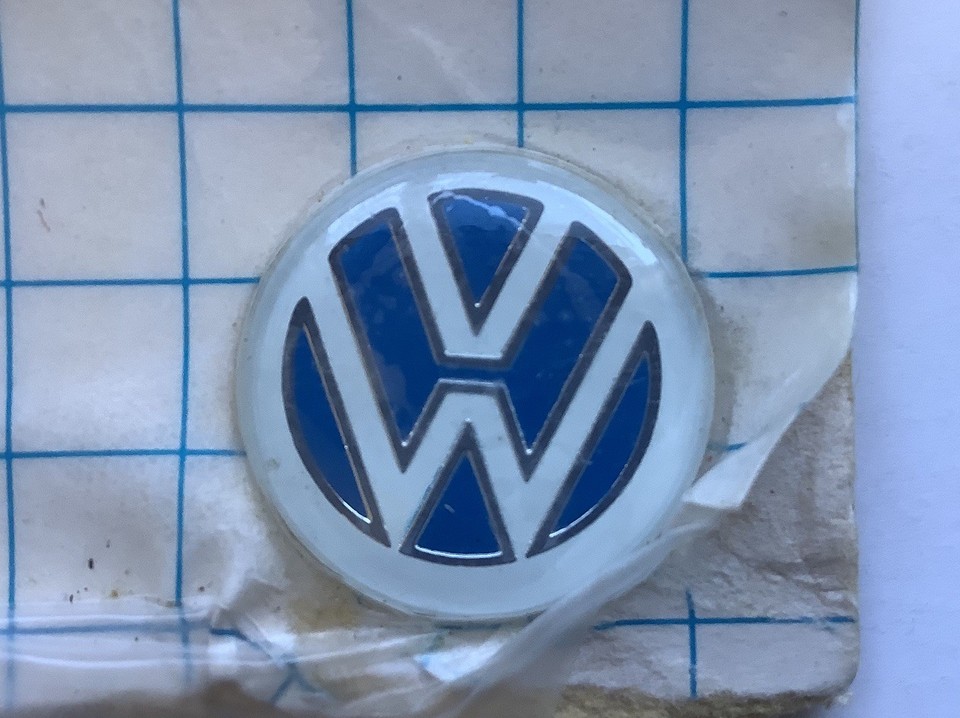 Vintage VW VOLKSWAGEN BADGE LOGO Emblem Gearstick Keyring Key Fob ...