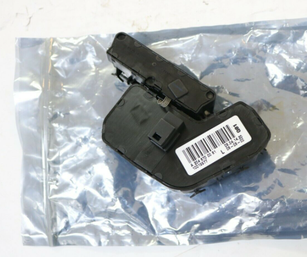 MERCEDES BENZ W204 RHD Seat Adjustment Switch Left Side A2048700081 for ...