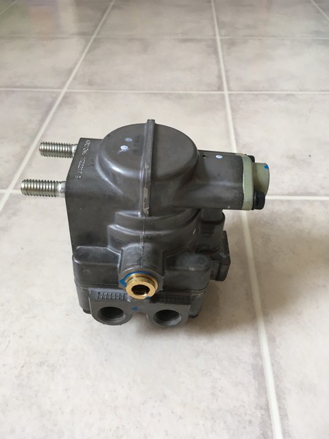 Bendix K021558 Sr-7 Spring Brake Modulating Valve for sale online | eBay