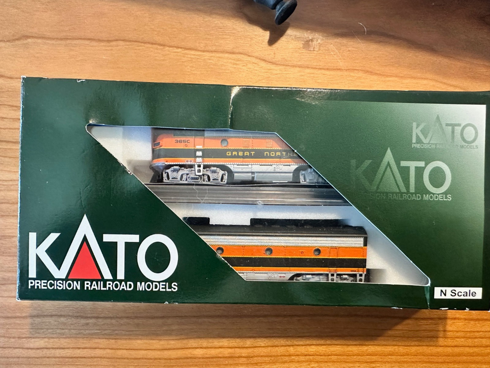 Kato N Scale Great Northern F7 A/B 365C/D DCC/Sound Factory installed ...