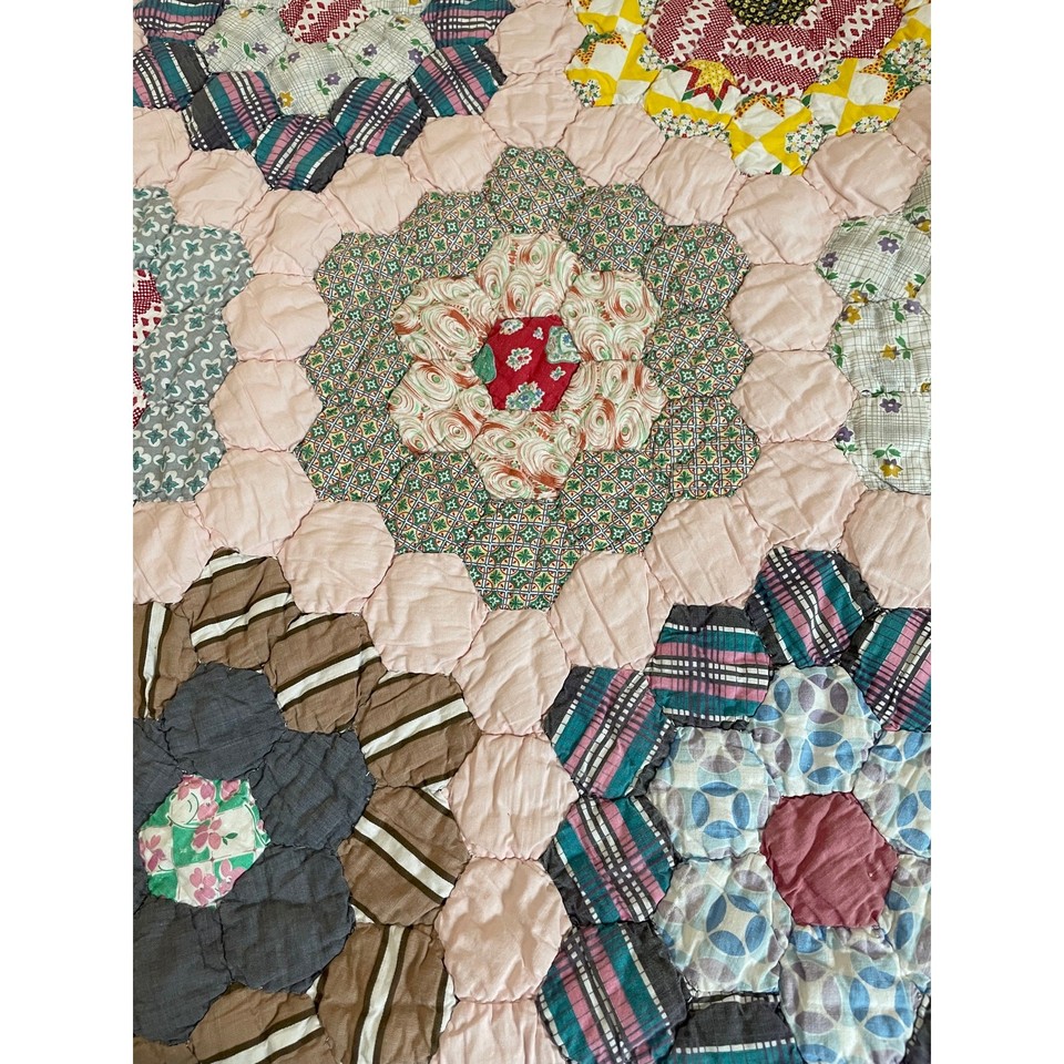 Vintage Quilt Hand Stitched 1940s Pink Dresden Plate Scalloped Edge 75 ...