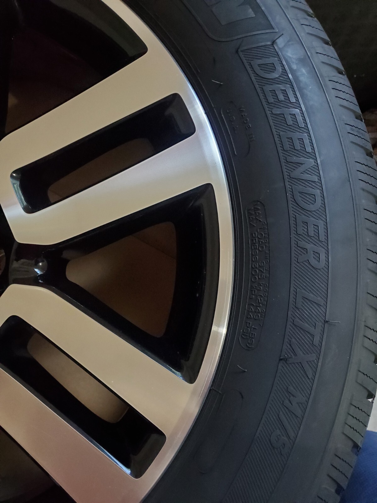 Toyota 4Runner Limited OEM 20” Wheels & Tires – Set of 5 (Includes ...