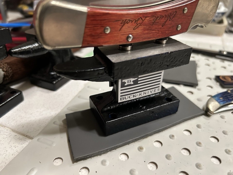 BUCK Knife 1LB Display Anvil. Knife Not Included. | eBay