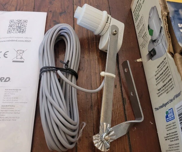 Rain Bird CPRSDBEX Wired Rain Sensor with Mounting Bracket and Wire | eBay