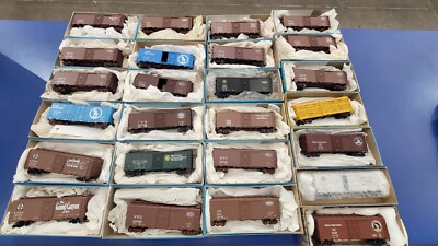 25pc Lot ATHEARN 10' Box Train Cars Stock Metal Wheels Assembled ...